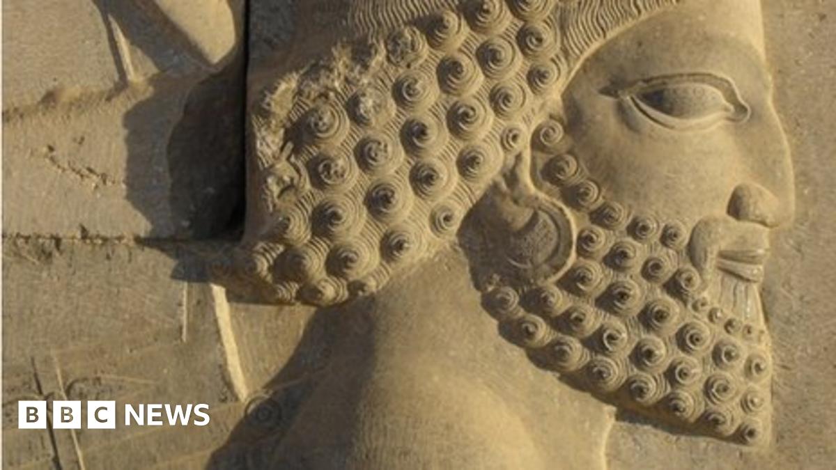 Persian invaders of Greece 'did perish in tsunami' - BBC News