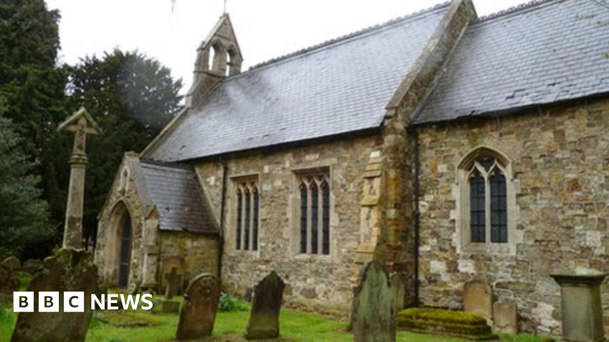 Dwindling congregation at West Torrington church forces sale - BBC News