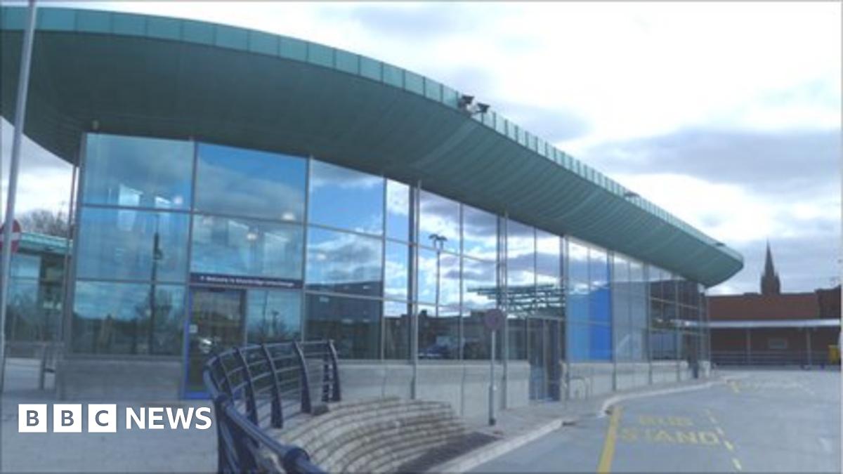 New £7m Stourbridge Interchange opens to passengers - BBC News