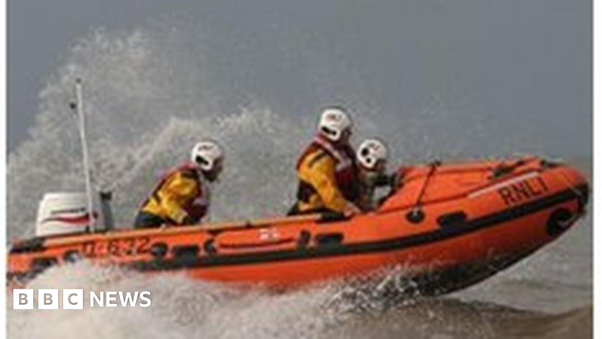 RNLI Thames rescue service unknown to most in London - BBC News
