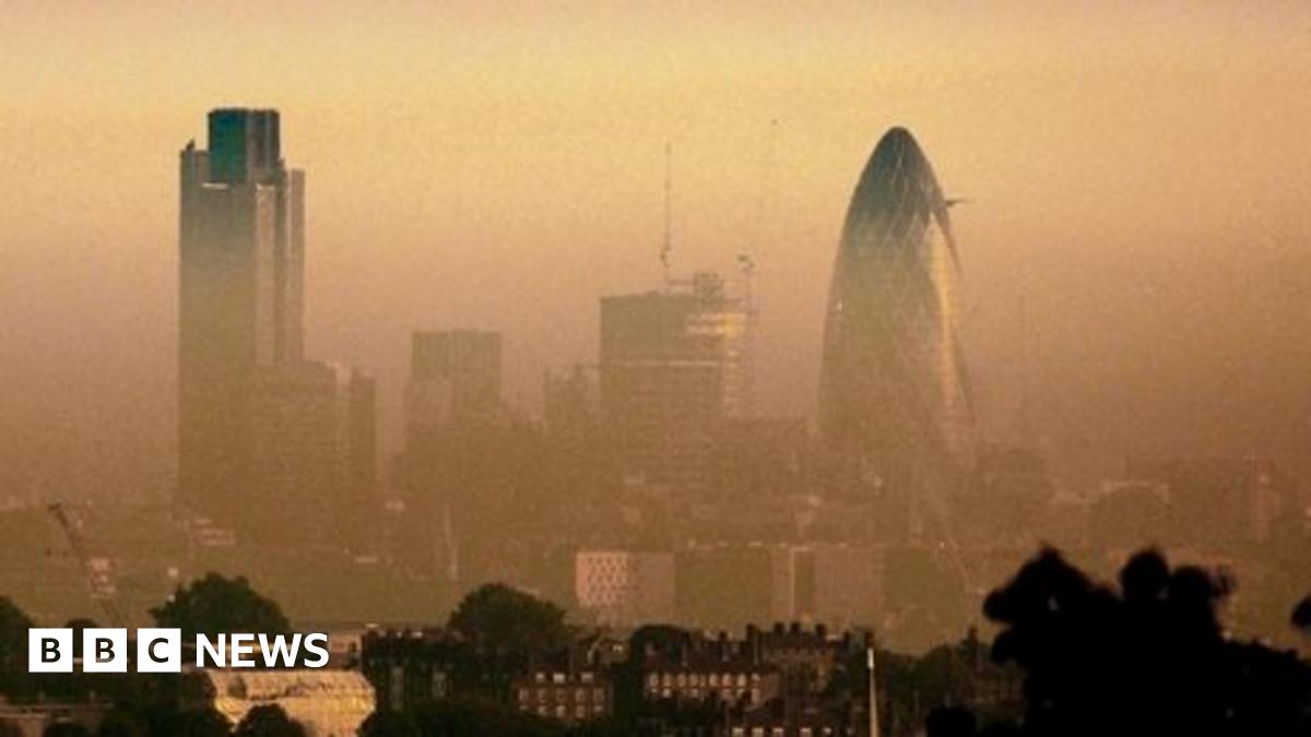 London election: Mayors' air pollution records compared - BBC News