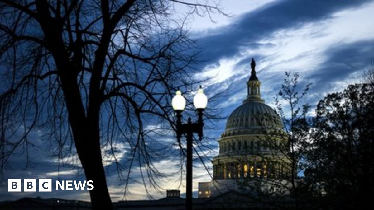 Cyber-security bill Cispa passes US House - BBC News