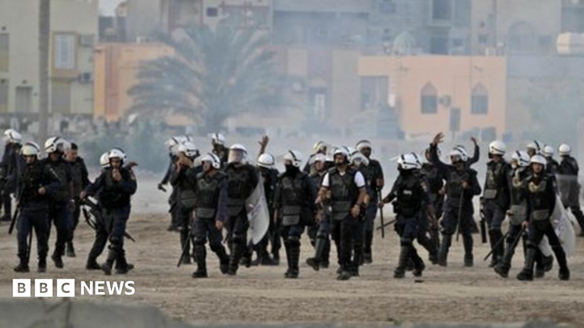 Bahrain police 'continue to torture detainees' - BBC News