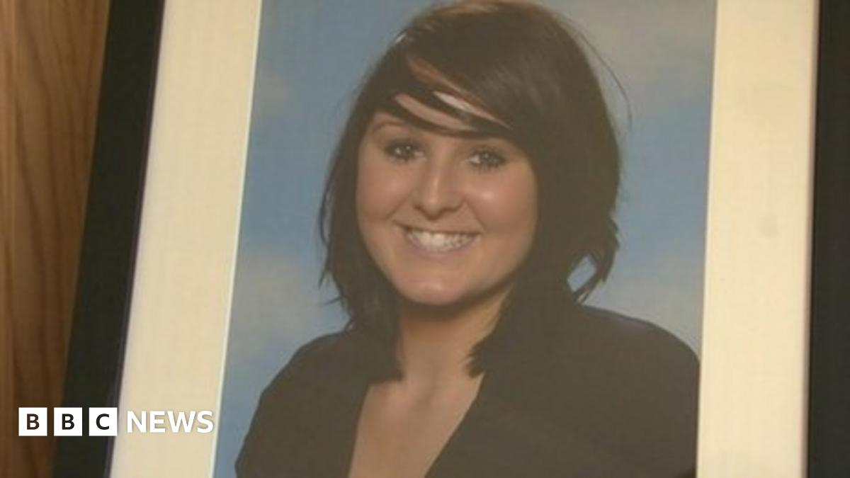 'Facebook troll ruined memories of Charlotte Porter' - BBC News