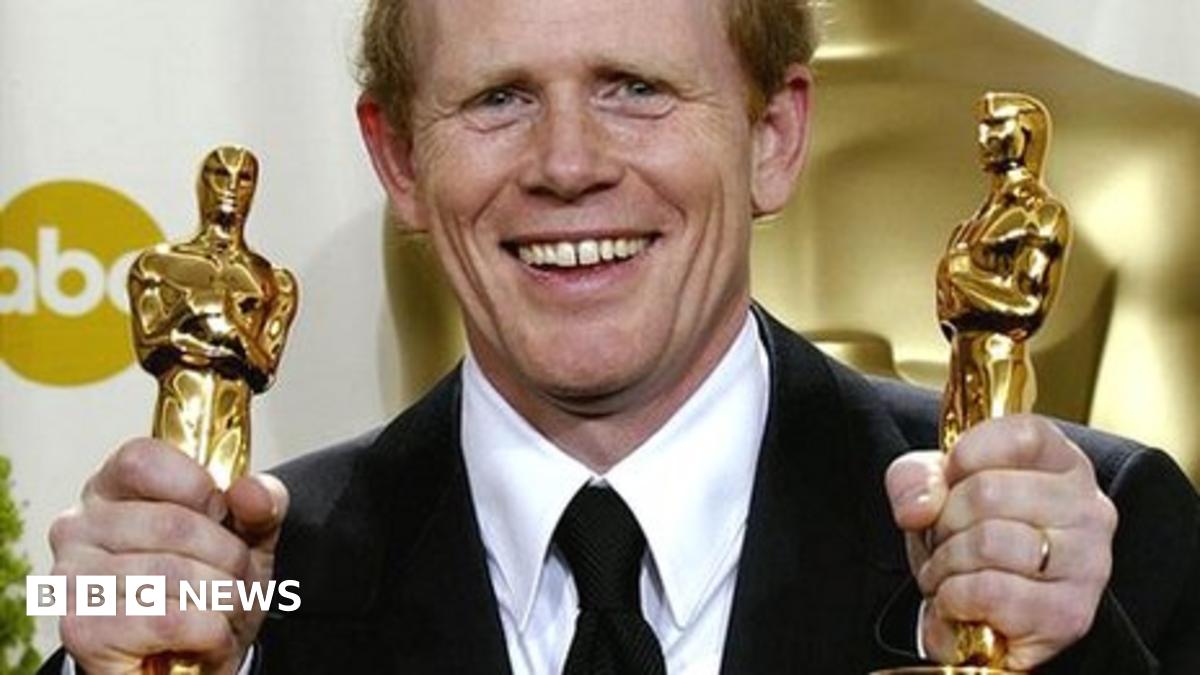 Ron Howard directs Formula 1 film Rush at Snetterton - BBC News