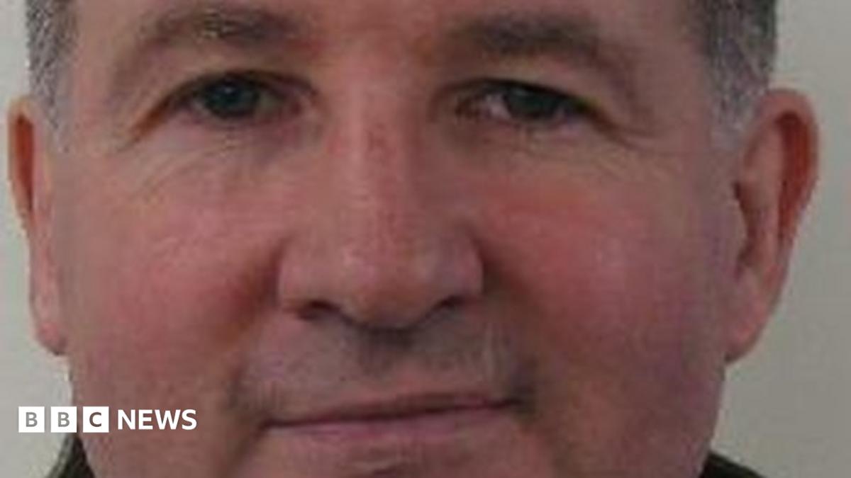 HMP Coldingley prisoner sought by Surrey Police - BBC News