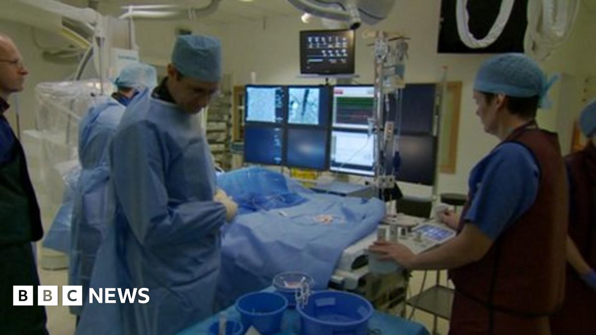 Bristol doctors first in UK to implant heart treatment device - BBC News