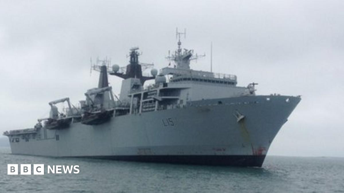 London 2012: HMS Bulwark begins exercises - BBC News