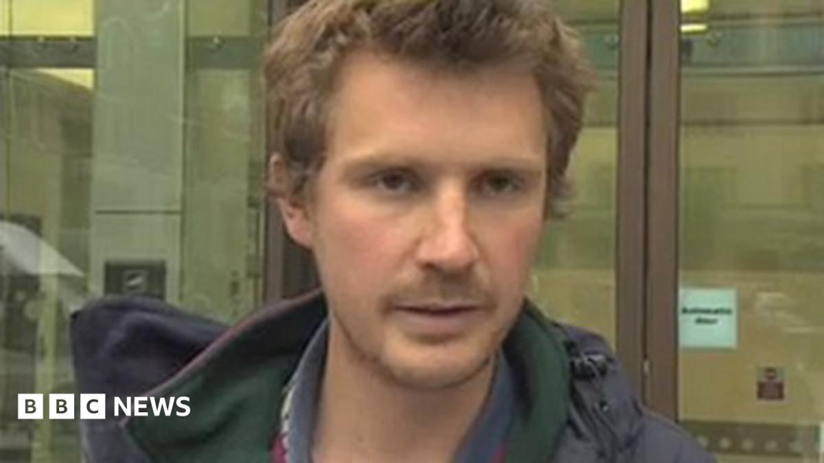 London 2012: Protester's banning order extended - BBC News