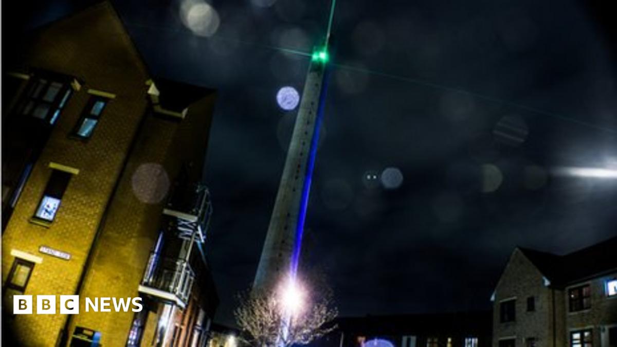 London 2012: Northampton's lift tower laser show marks 2012 hours to ...
