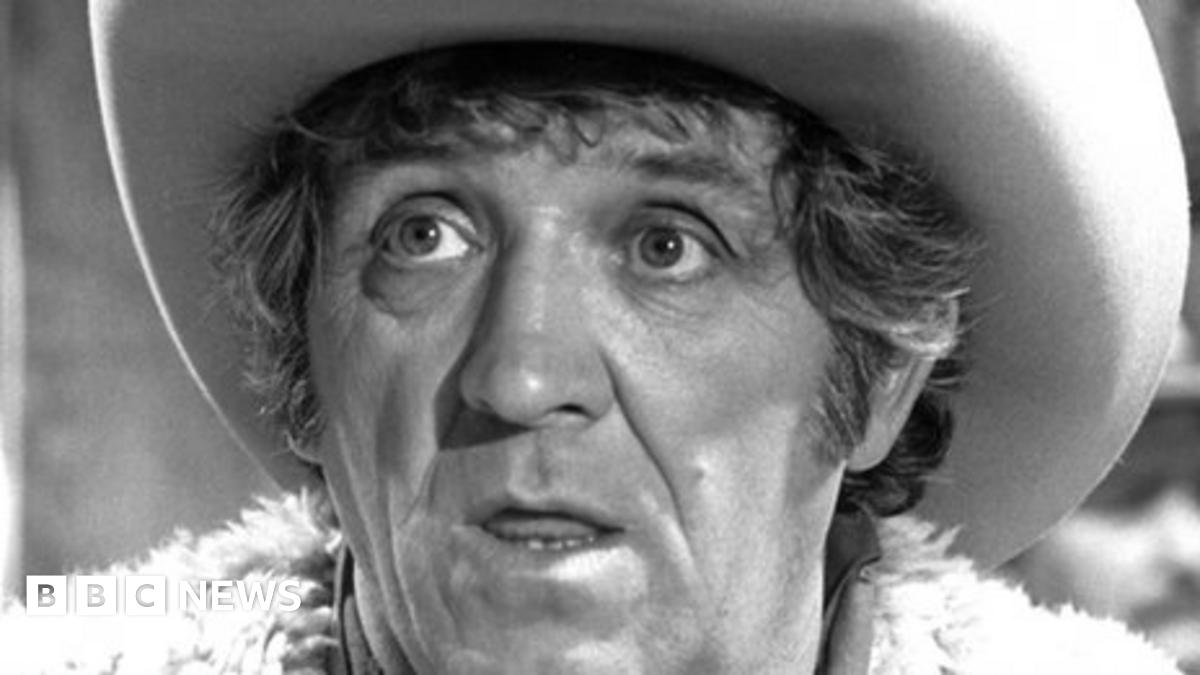 US sitcom actor George 'Goober Pyle' Lindsey dies - BBC News