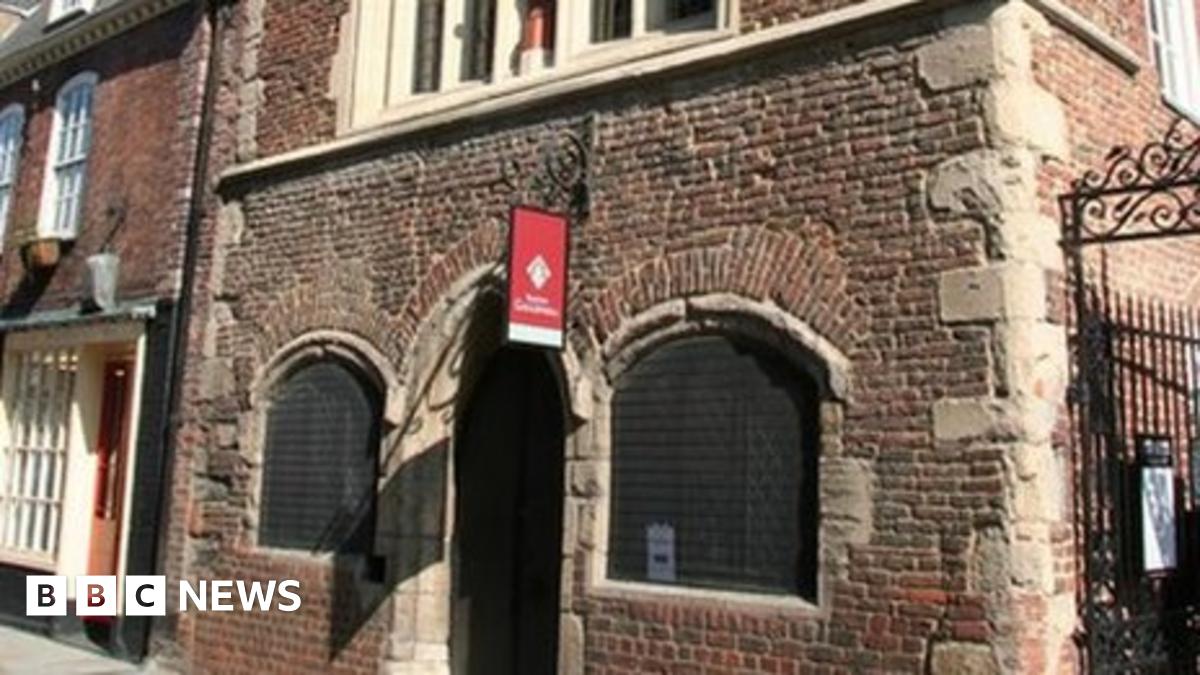 Boston's Guildhall Museum reports record visitor numbers - BBC News