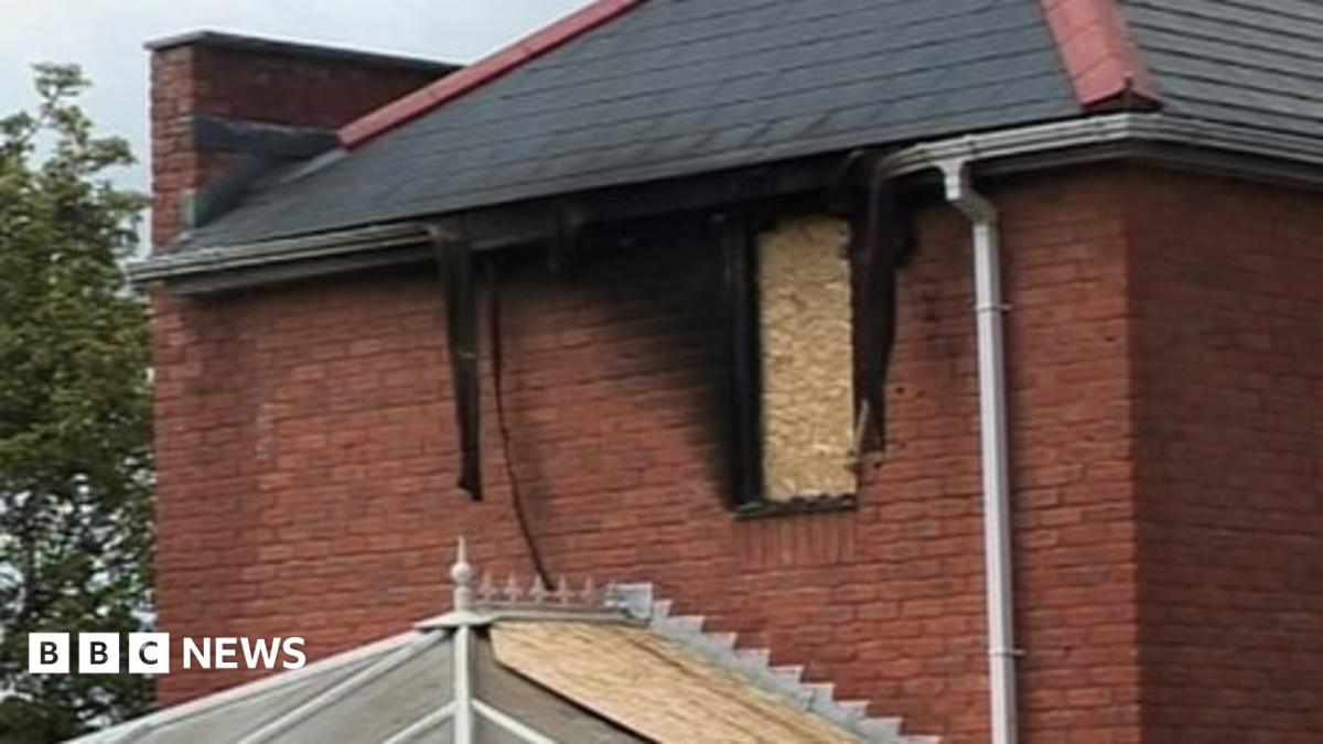 Exeter house fire man treated for burns - BBC News