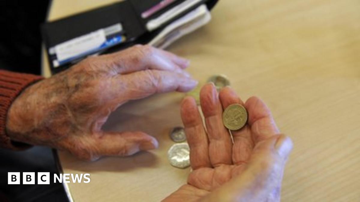 Pensions deficits rose in July, says PPF - BBC News