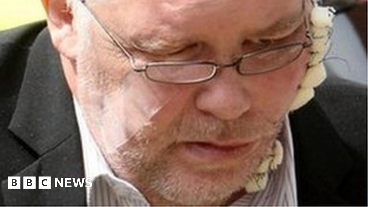 David Oakes murders: Police and social services probes under way - BBC News