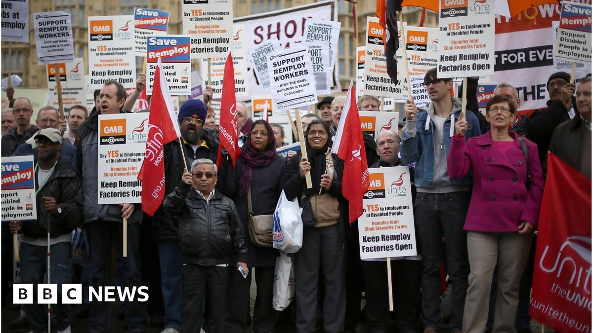 Remploy workers protest at Parliament over closures - BBC News