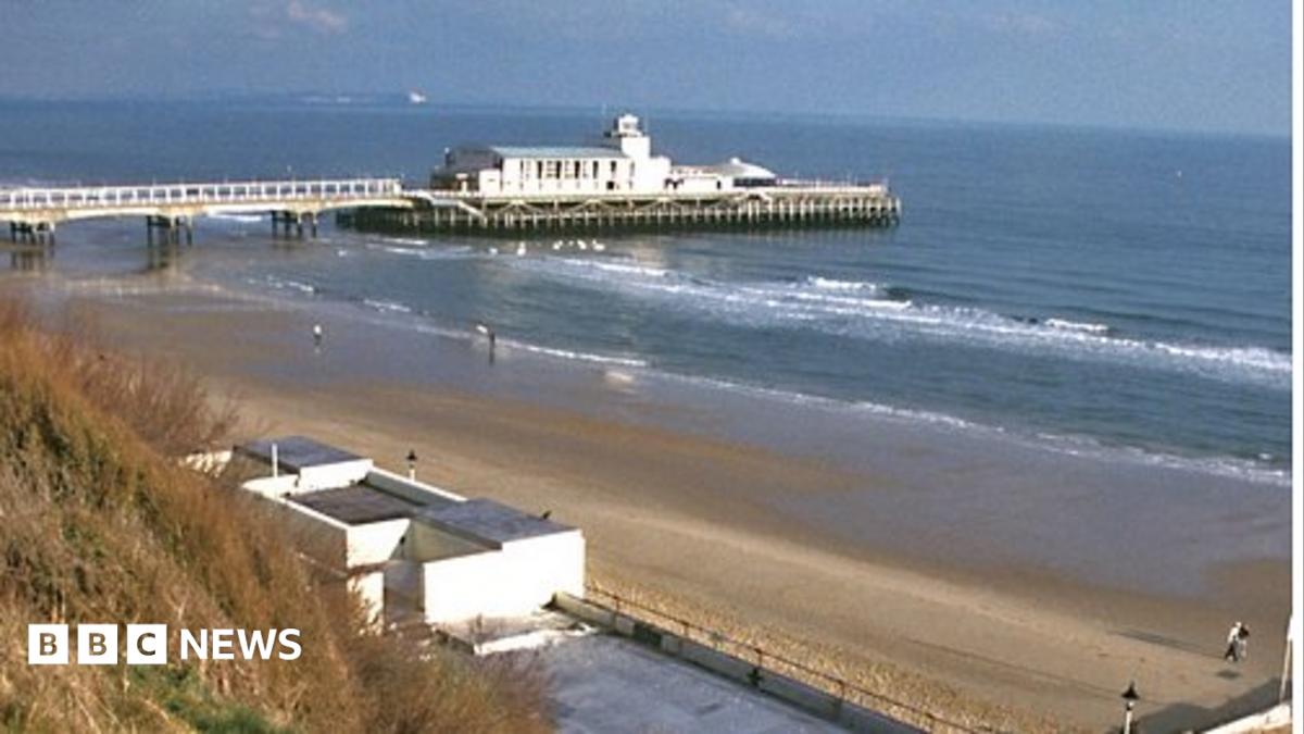 London 2012: Bournemouth Olympic Torch event details announced - BBC News
