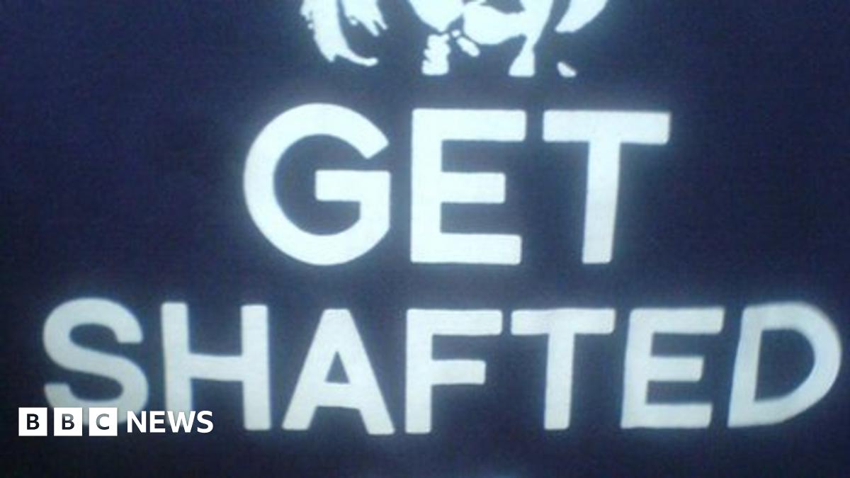 Police cuts: Why officers are taking to the streets - BBC News