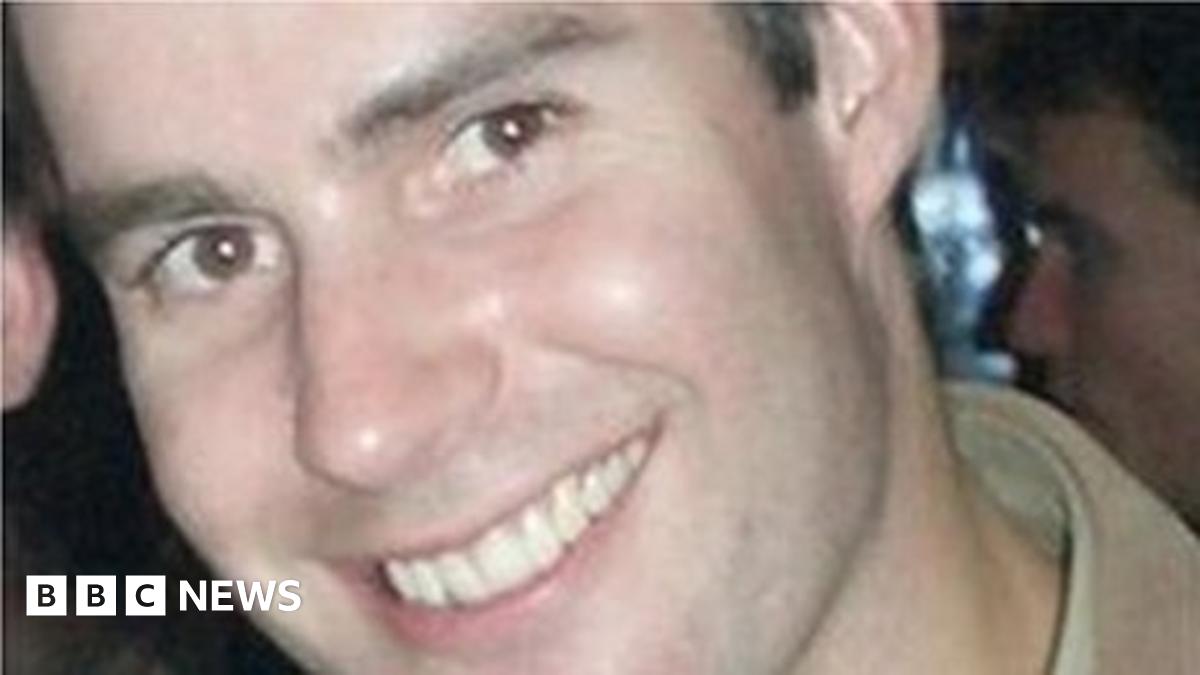 NHS apologises over Luke Bitmead's death in Swindon - BBC News