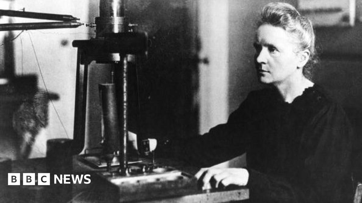 Giants of French history: Jules Ferry and Marie Curie - BBC News