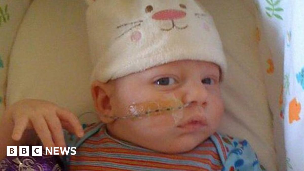 Hospital makes changes after baby Noah Tyler's death - BBC News