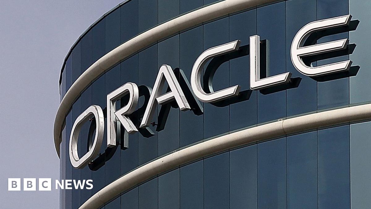 Jury retires to decide on Google Oracle patent dispute - BBC News