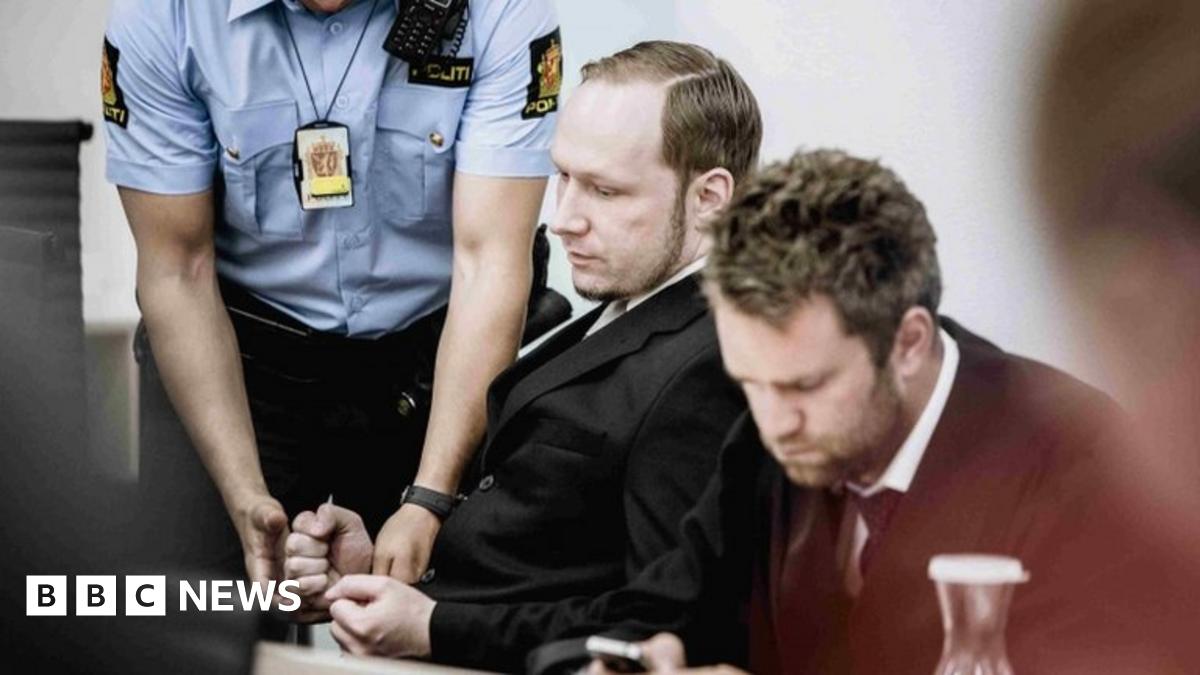 Breivik trial: Utoeya survivor describes wait in lake - BBC News