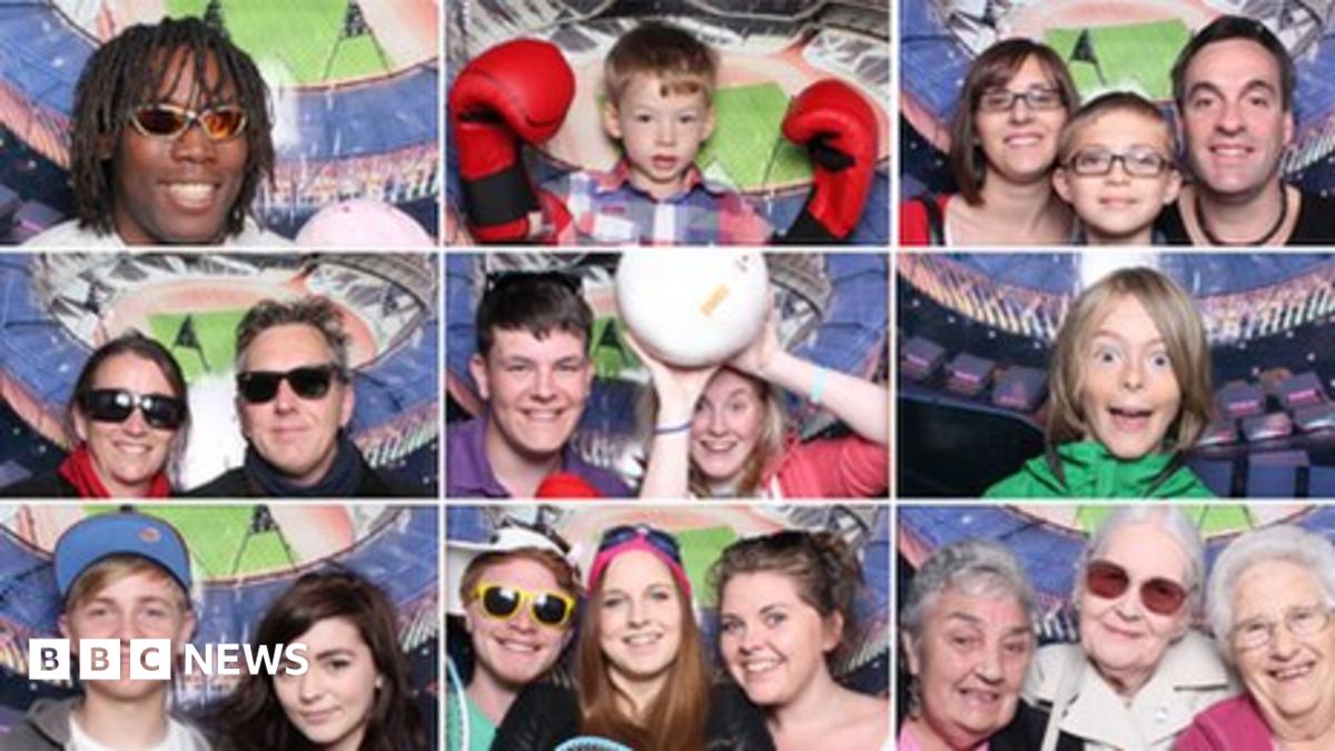 Olympic torch relay: Messages from BBC buses sent to Olympians - BBC News