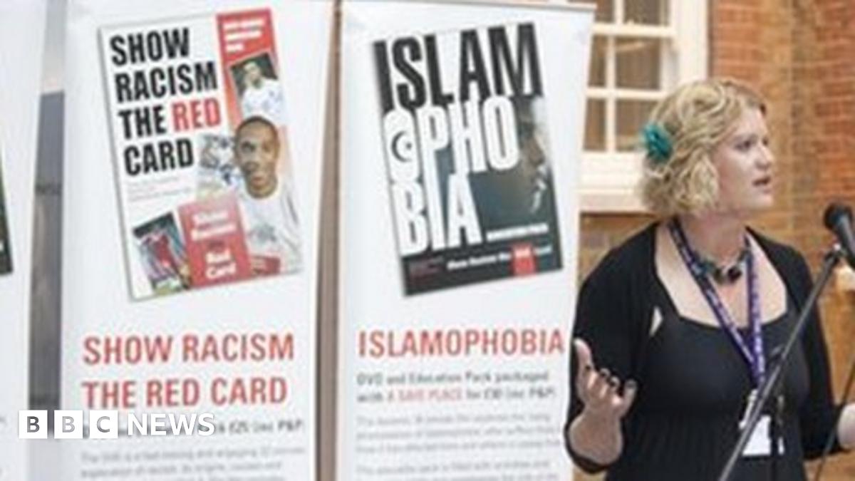 More than 87,000 racist incidents recorded in schools - BBC News