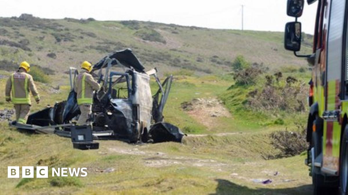 Man injured in van explosion on Halkyn Mountain, near Holywell - BBC News
