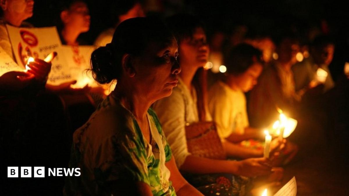 Burma warns power shortages protesters to 'be lawful' - BBC News