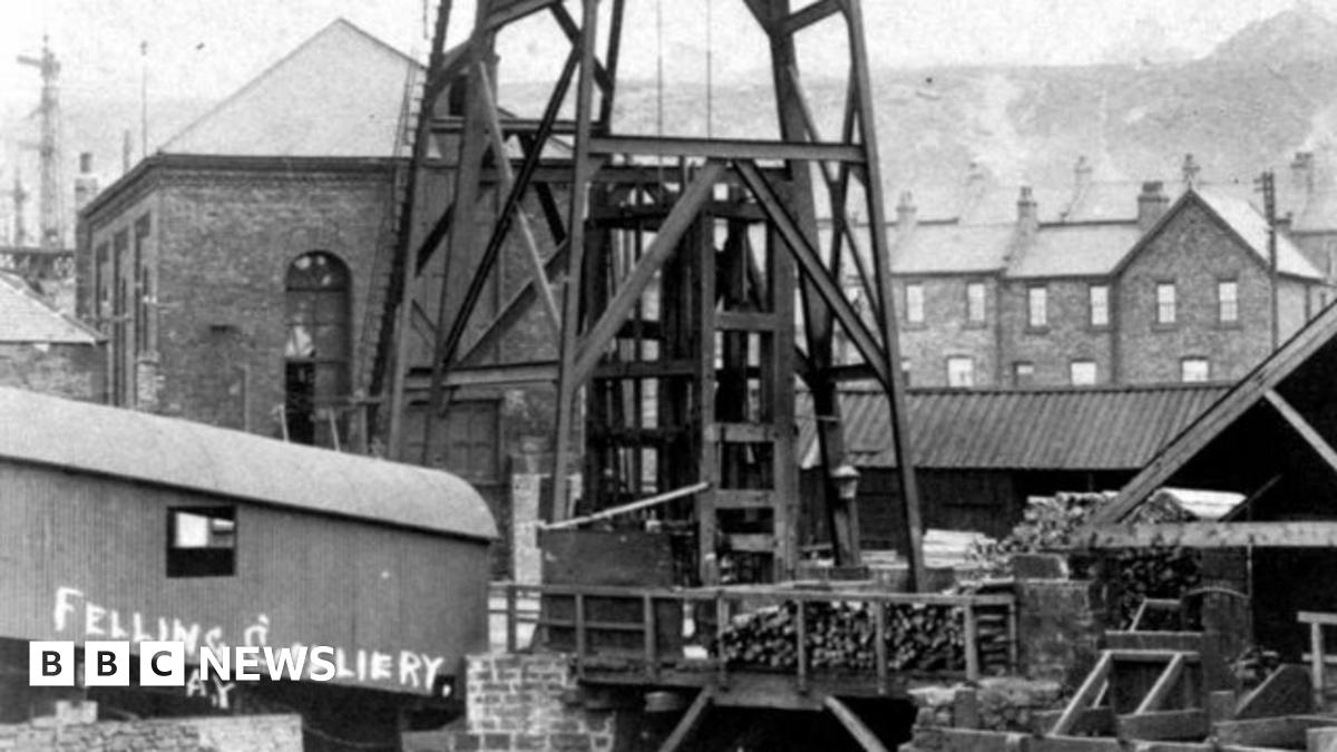 Felling Pit disaster remembered on 200th anniversary - BBC News