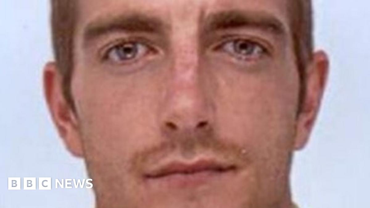 Anthony McGinley jailed for killing Darren Gavan - BBC News