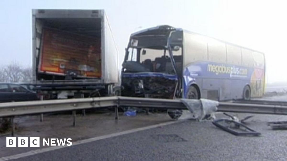 Fatal M5 crash: Coach driver Daniel Parr make guilty plea - BBC News