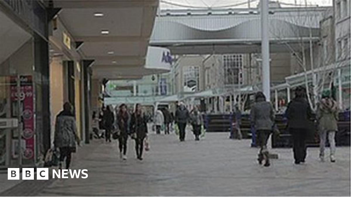 Stockport regeneration plans approved - BBC News