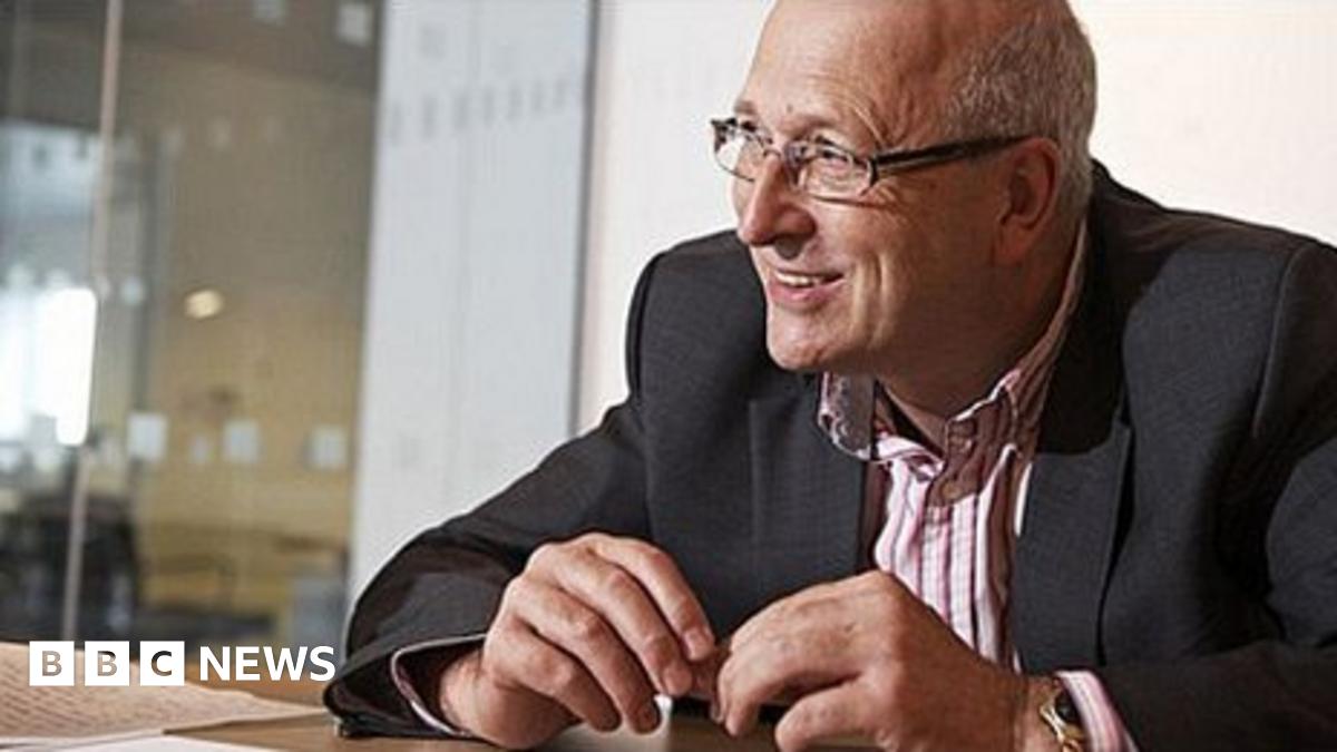 Norfolk businessman Graham Dacre fraud: Two men jailed - BBC News