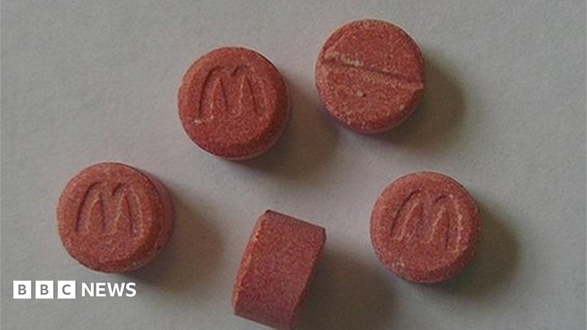 Eden Festival 'pink ecstasy' warning - BBC News