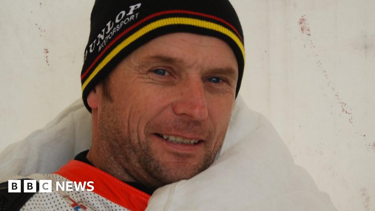 Isle of Man TT: Samaritan in wet TT biker appeal - BBC News