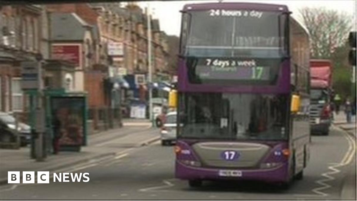 Reading bus fares reduced to boost passengers - BBC News