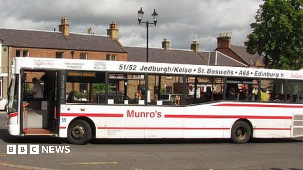 Borders bus firm Munro's of Jedburgh ceases trading - BBC News