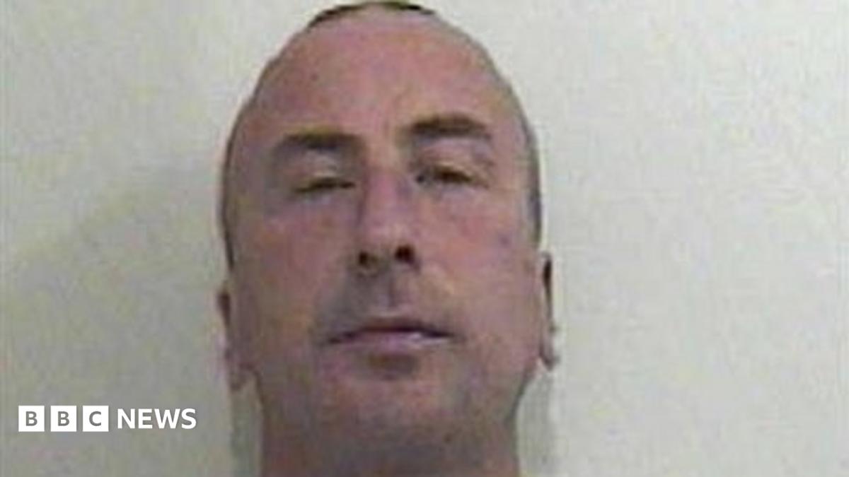 Andrew Kemp jailed for Colwick jealous rage murder - BBC News