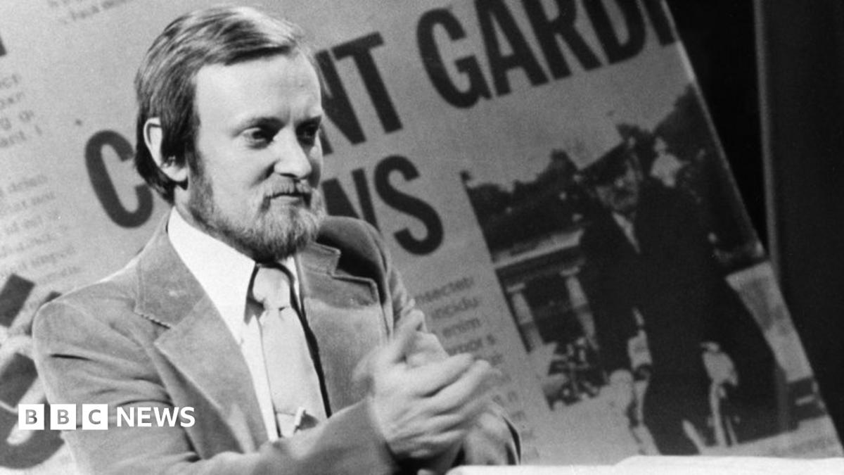 Knighthood for Richard Stilgoe in Queen's Birthday Honours list - BBC News