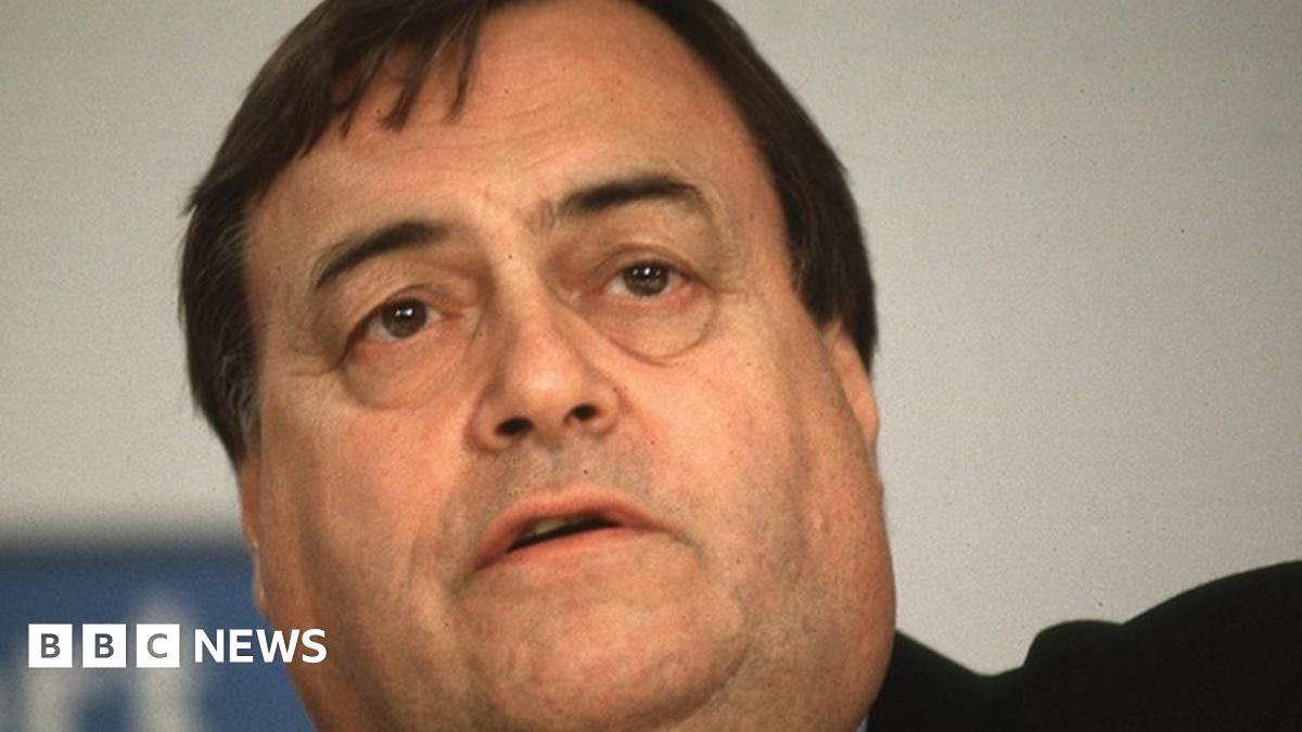 Lord Prescott aims for Humberside police job - BBC News