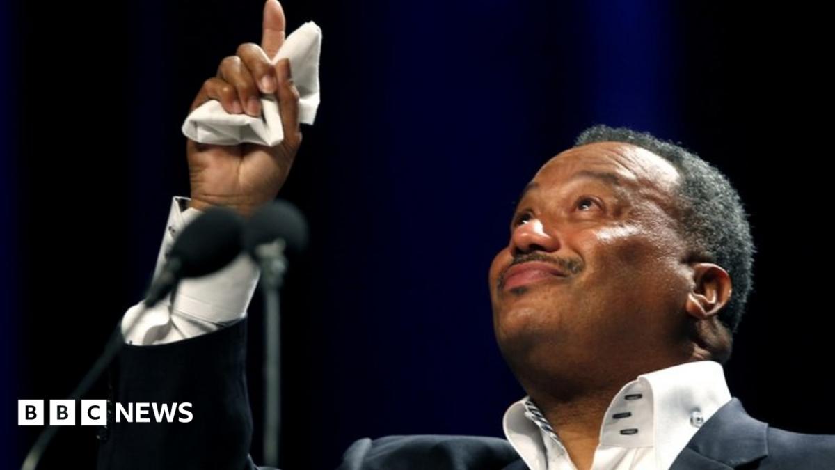 US Southern Baptists elect first black president - BBC News