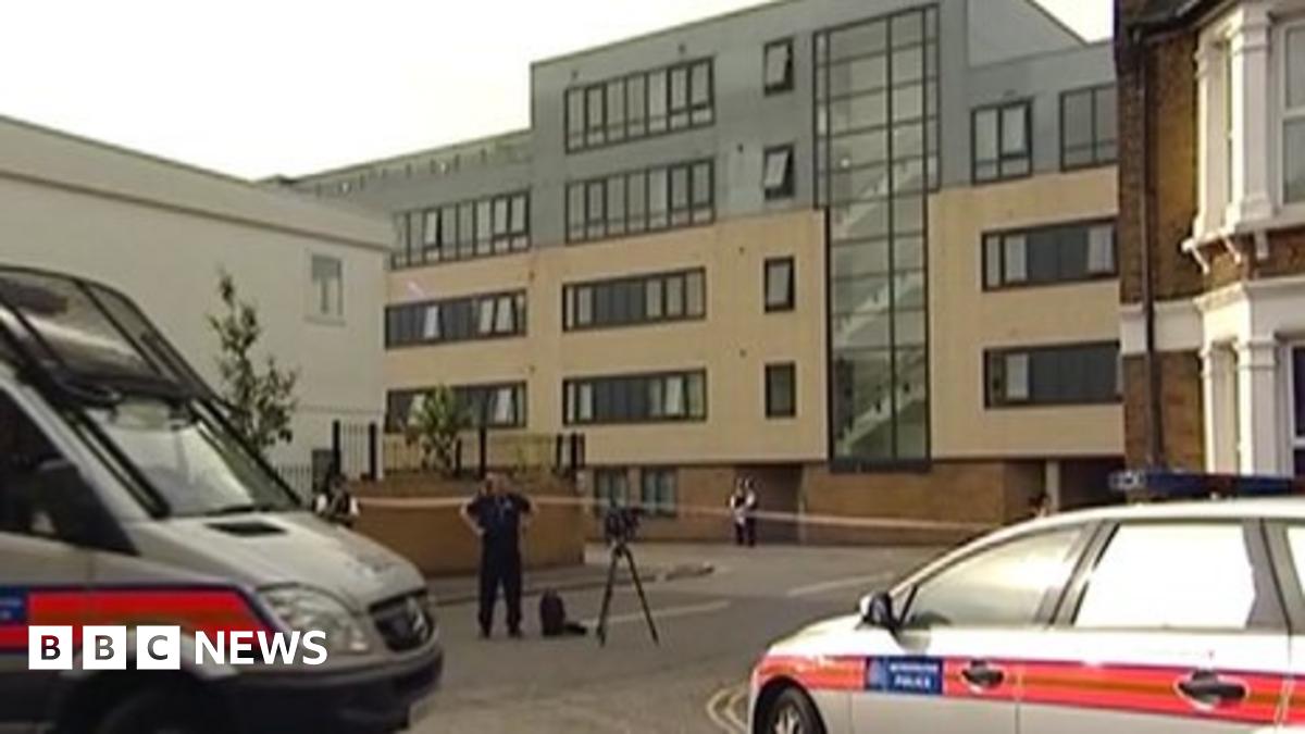 Dothan Gordon shooting in Ealing: arrest made - BBC News