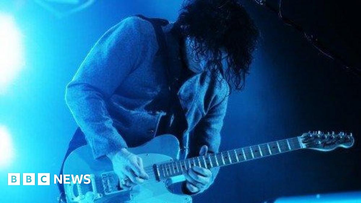 Jack White's meaningful style - BBC News