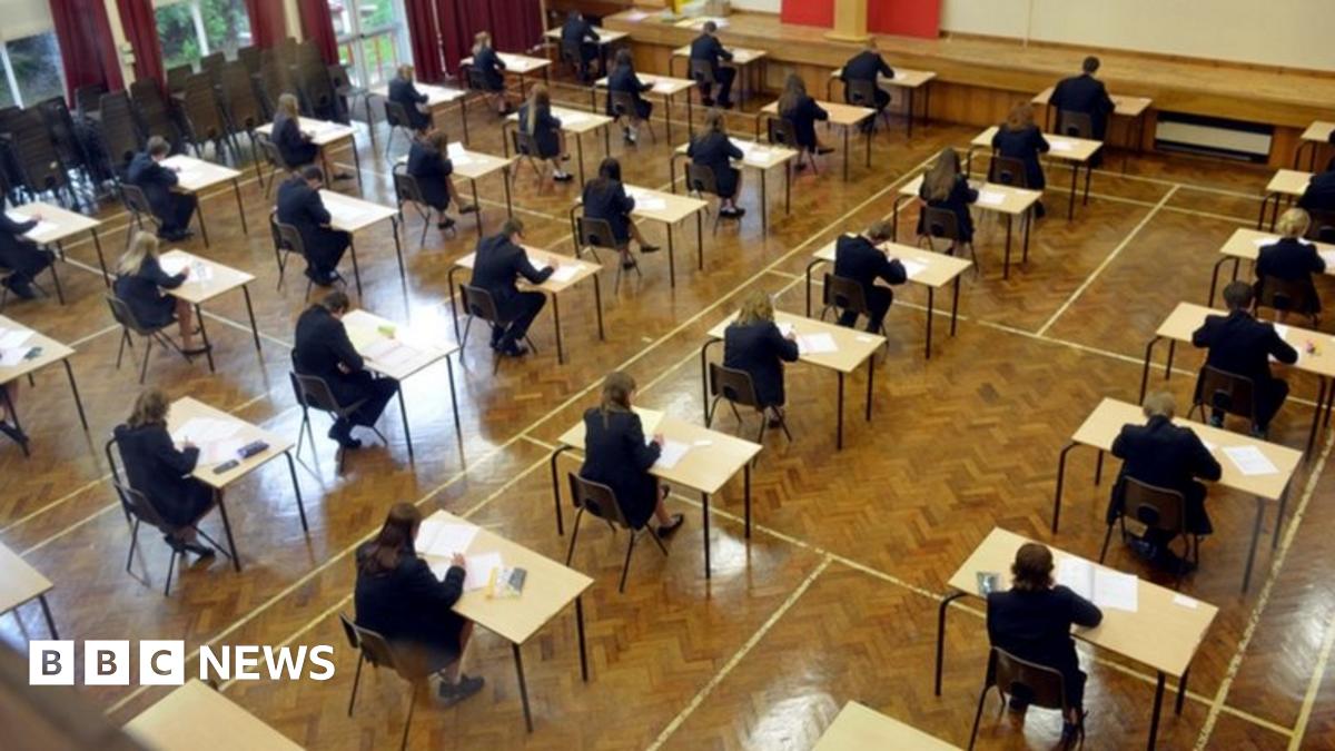 Plans for O-level-style exams to replace GCSEs - BBC News