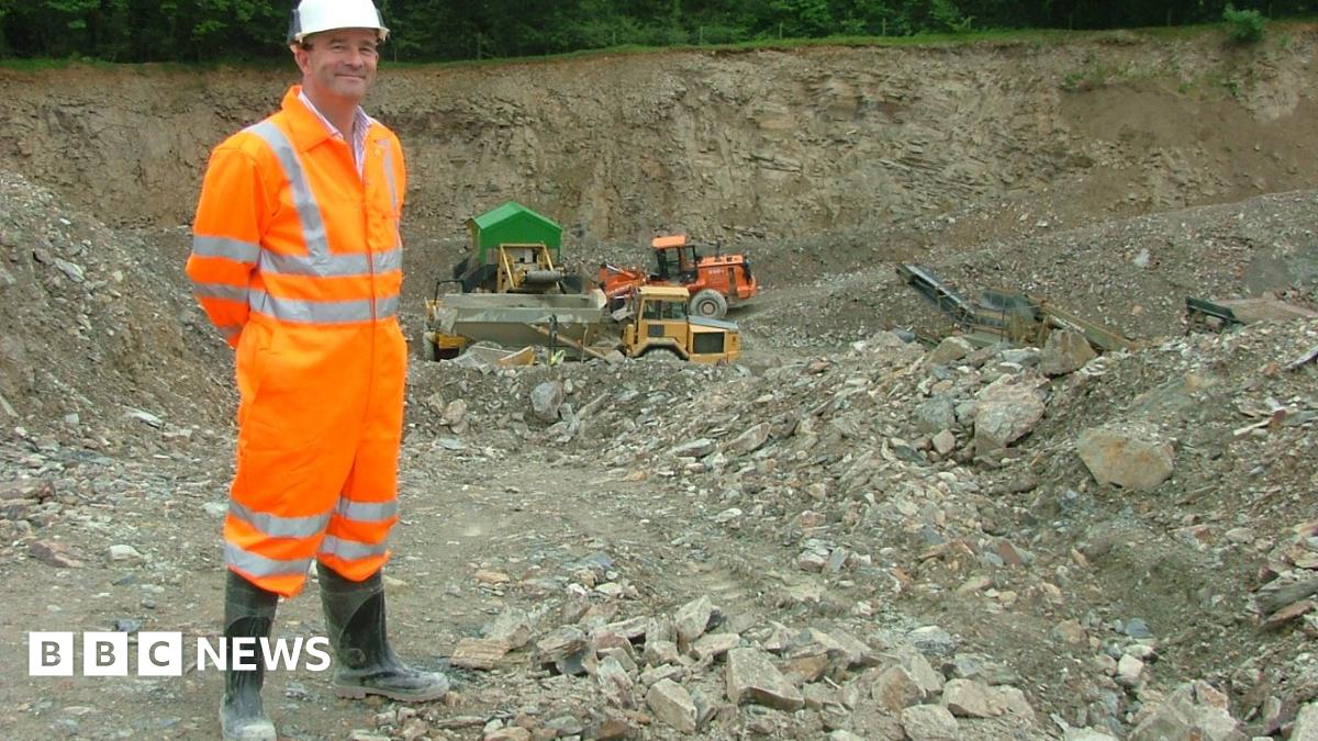 Lantoom slate quarry extension plan approved - BBC News