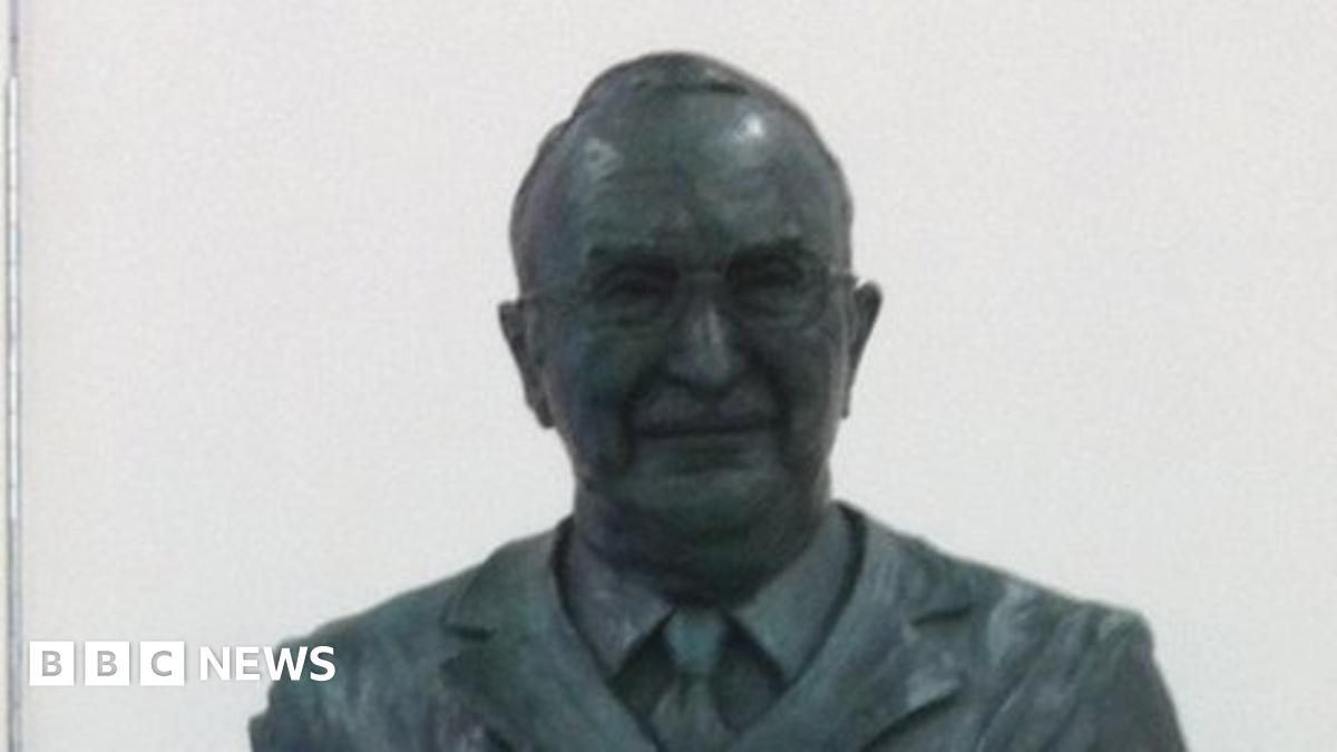 Paralympics founder Ludwig Guttmann's statue unveiled at Stoke ...