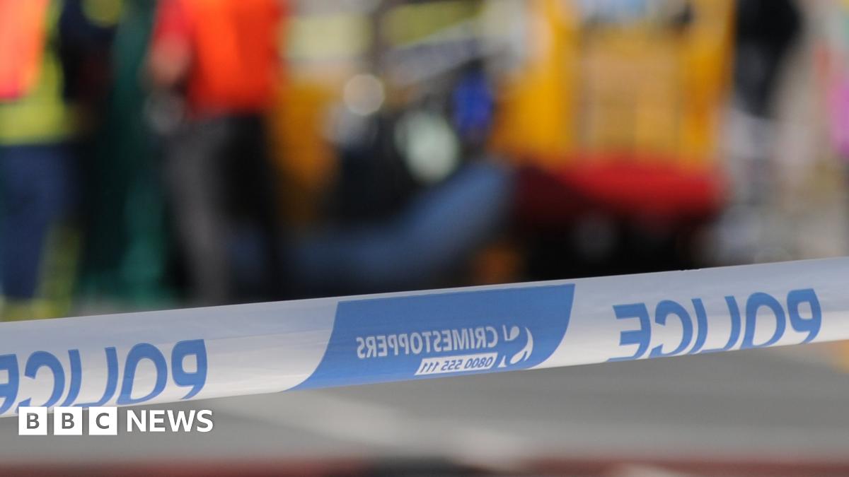 Bridgwater stabbing: Victim named as Mike Bithrey from Honiton - BBC News